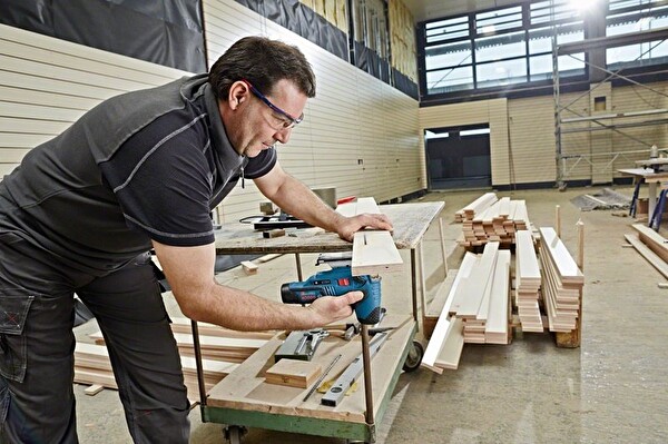 Bosch GST 12V-70 Professional Akülü Dekupaj Testere (Akü ve Şarj Cihazı ...